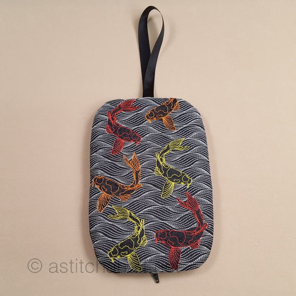 Fish Finder Zipper Bag - aStitch aHalf
